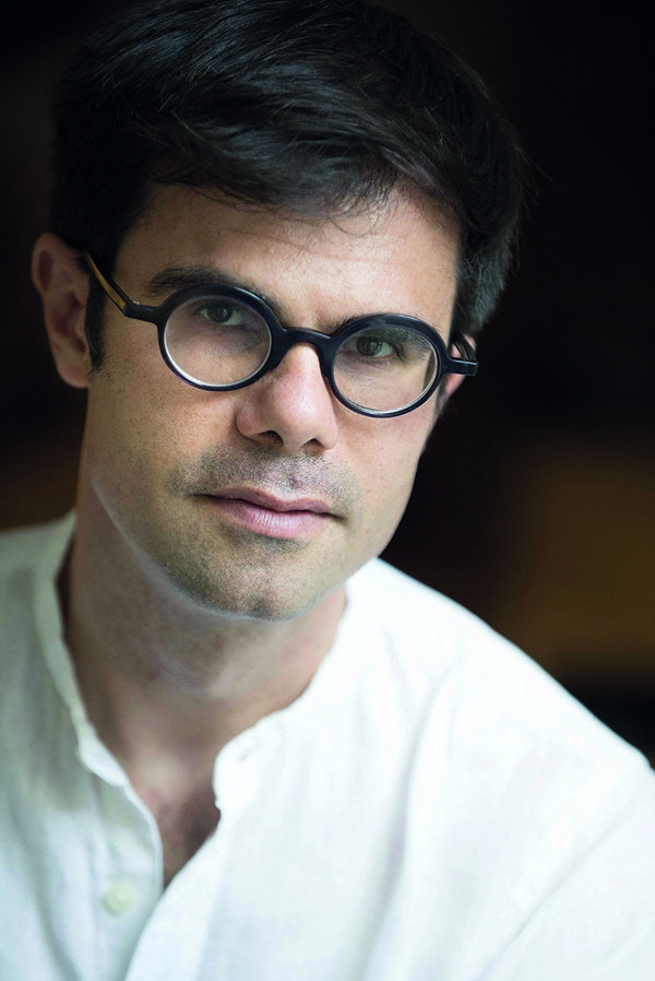 Mathieu Simonet, chef d'orchestre de l'intime - Balises - Le magazine ...